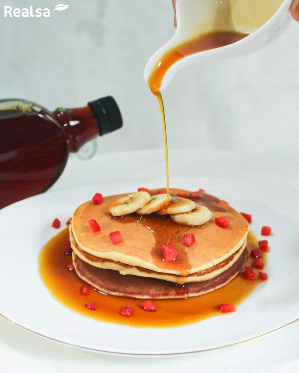 Organic Coconut Sugar Syrup with The Delicious Pancake Breakfast ...